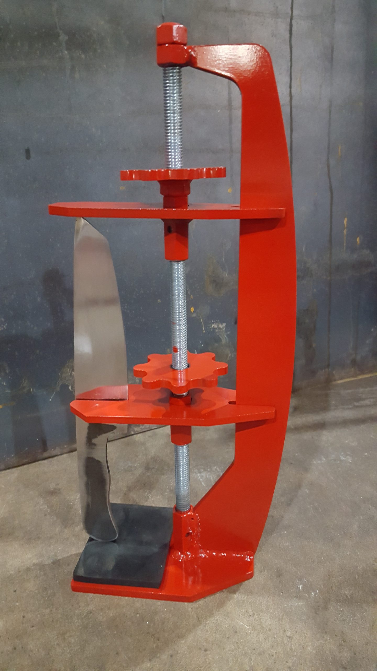 Hidden Tang Knife Clamping Jig - Beck Tools